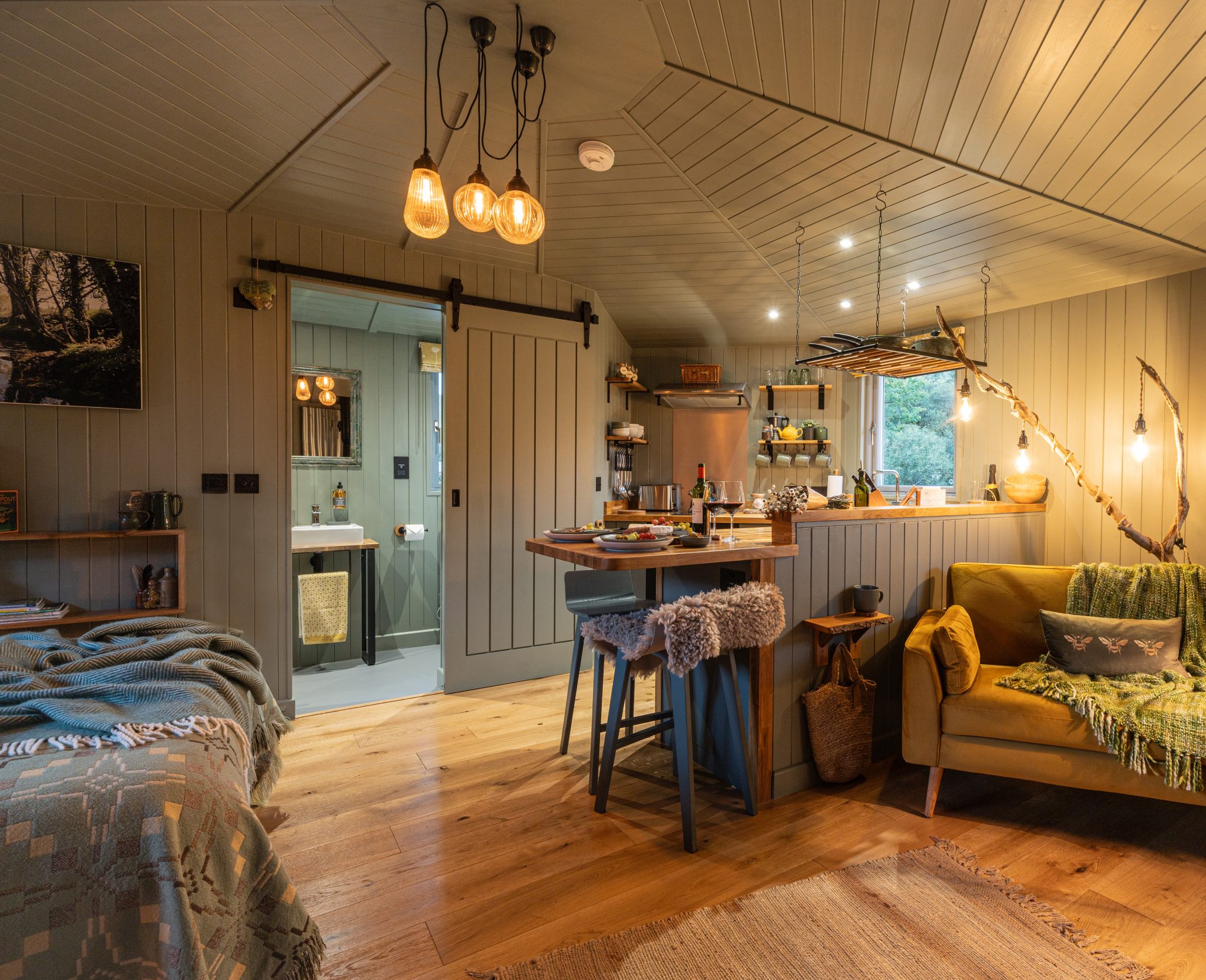 Luxury Glamping Cabin Carmarthenshire - Erwain Escapes